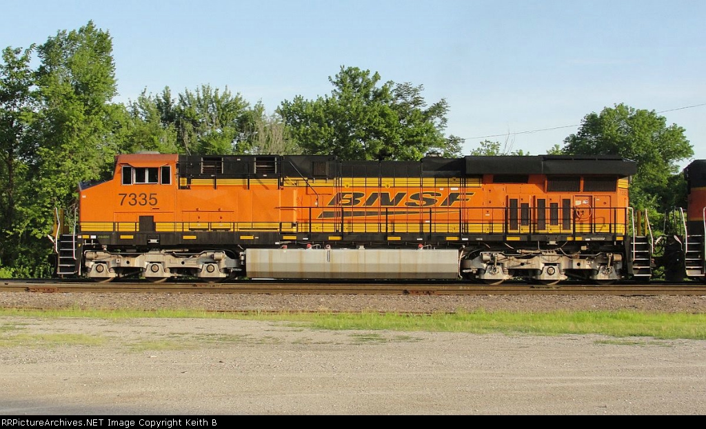BNSF 7335
